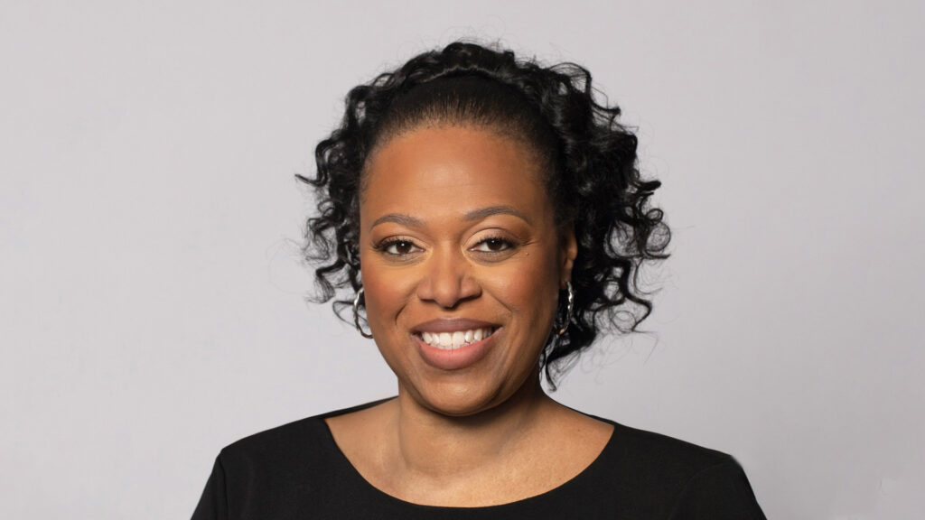 S5 Ep3: Monique Chism, Smithsonian Institution - SLB Radio